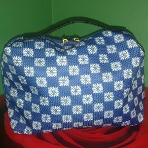 Estee Lauder | Bags | Estee Lauder Cosmetic Bag | Poshmark